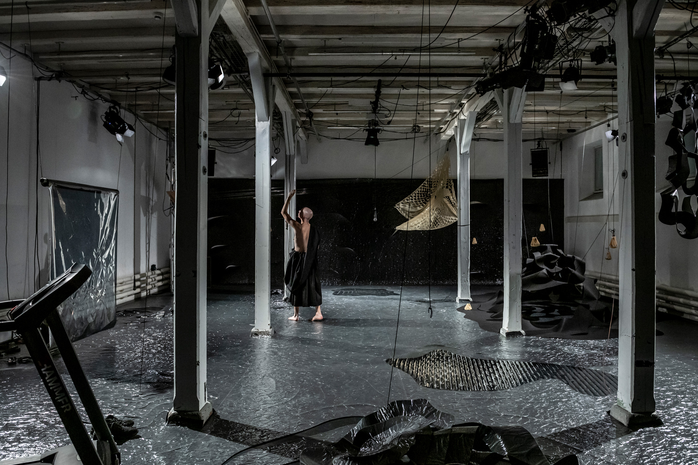 isabel gatzke — Under Pressures